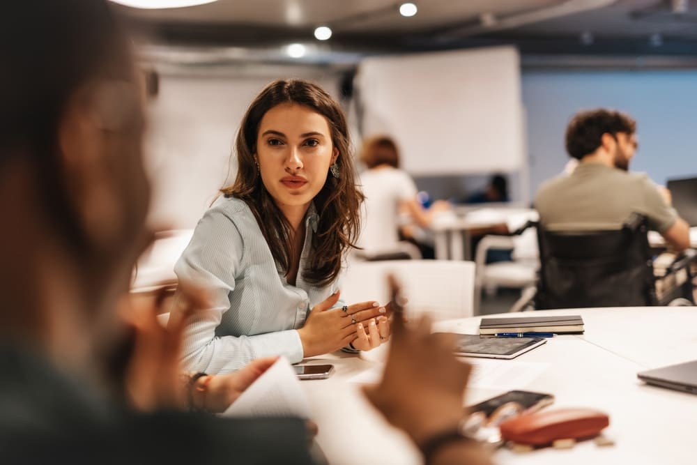 4 Strategies For Effective Knowledge Sharing In The Workplace 4-strategies-for-effective-knowledge-sharing-in-the-workplace